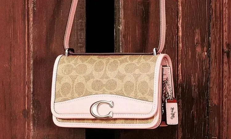 Coach HC6222U Eyeglasses – Heavyglare Eyewear